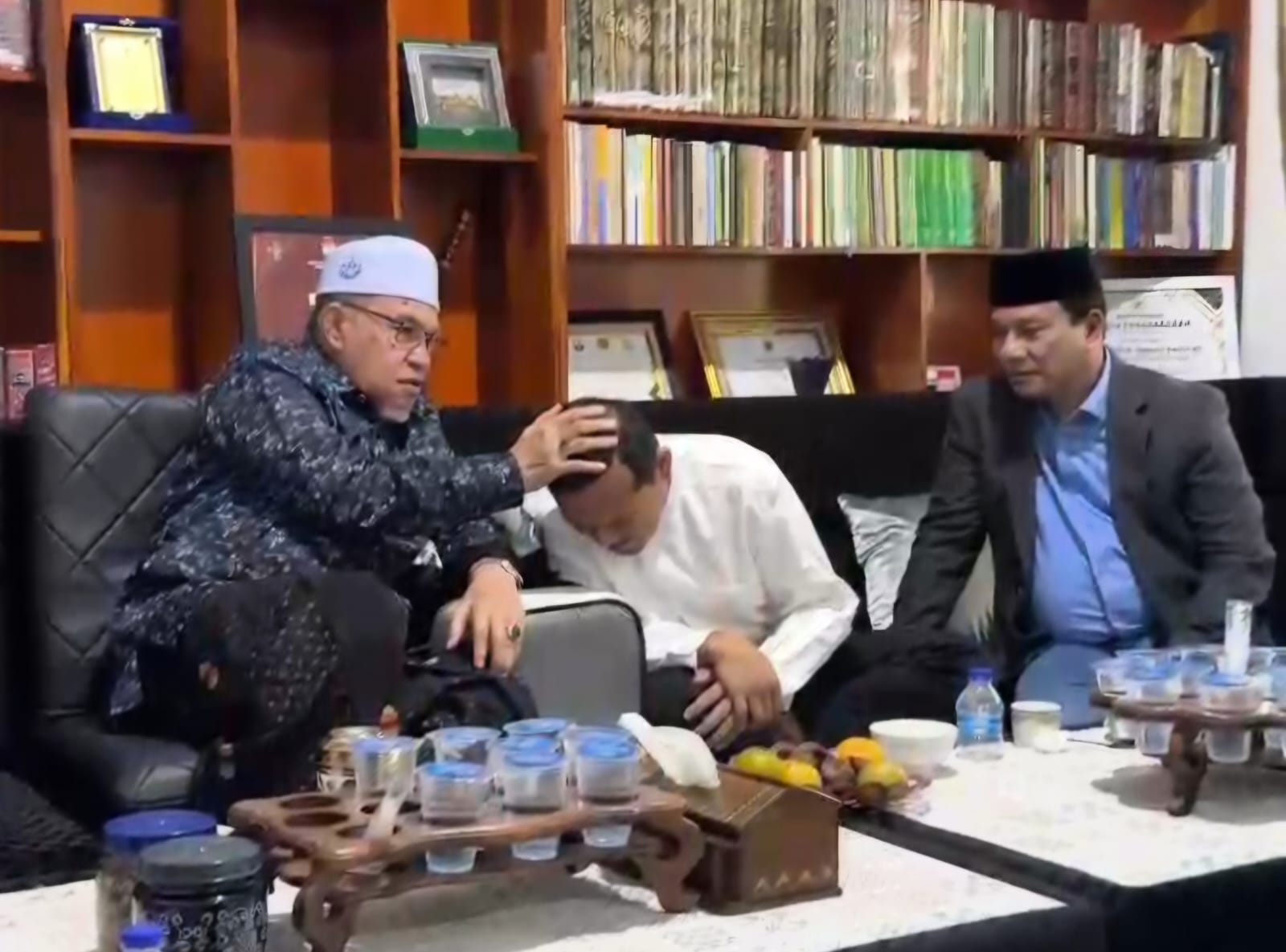 Calon Wakil Gubernur Aceh, Dek Fadh Sowan dengan Abu Mudi Samalanga